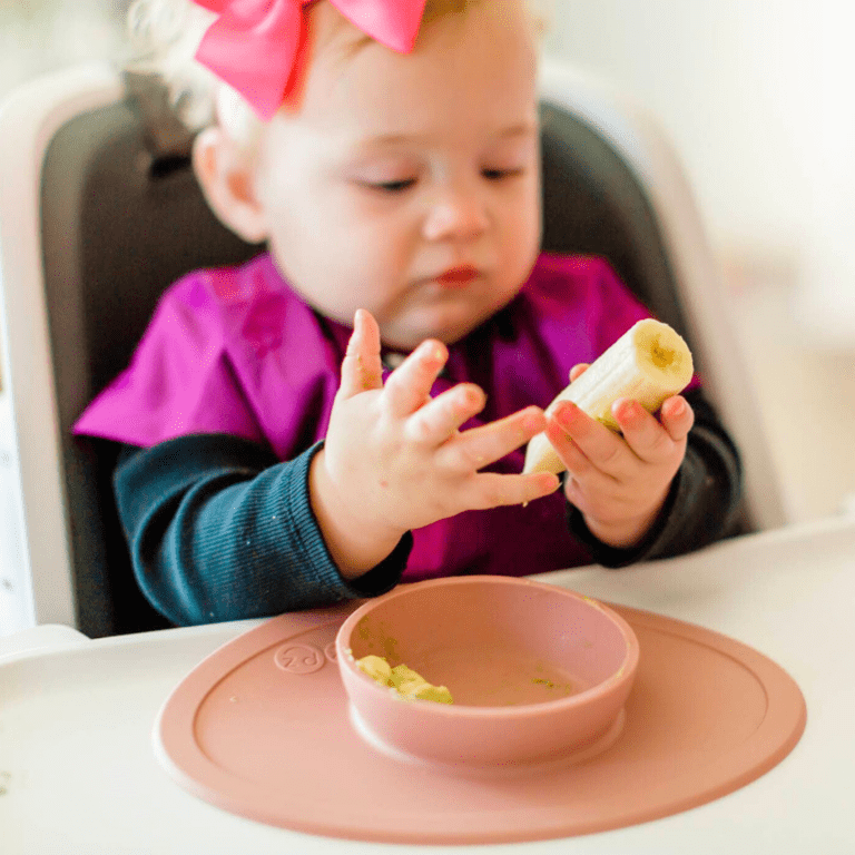 How to help your baby pick up slippery foods (baby led weaning hack ...