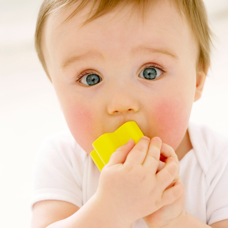 Useful home remedies for teething babies & the impact on solid foods ...